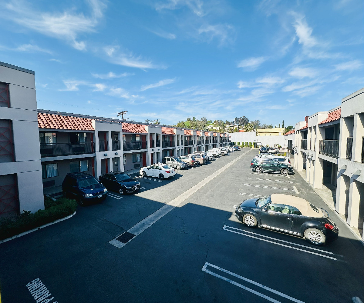 Photo Gallery | The Hills Inn Eagle Rock